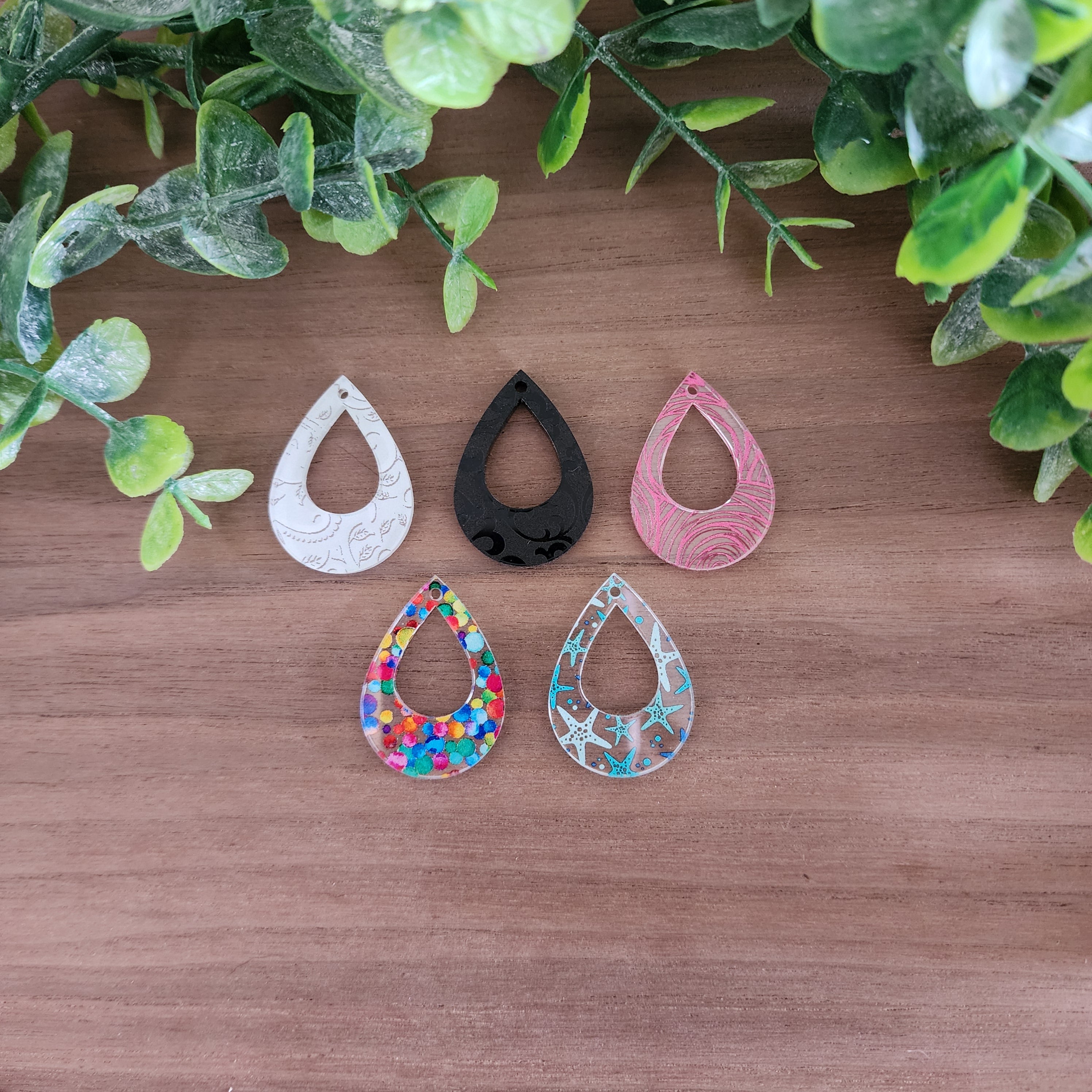 Patterned Acrylic Cutout Teardrops – LilliBella Innovations