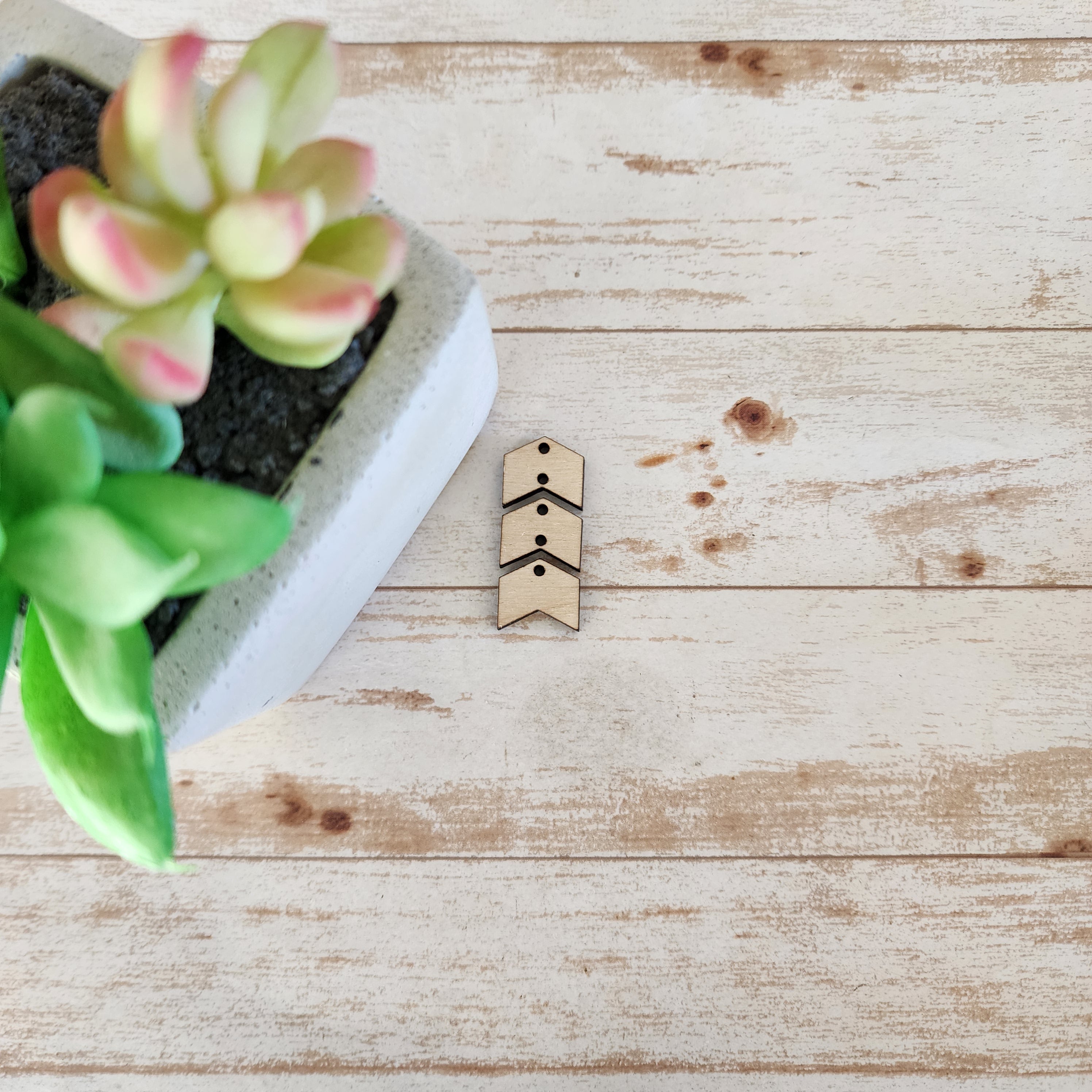 Small Skinny Triple Chevron Drops – LilliBella Innovations