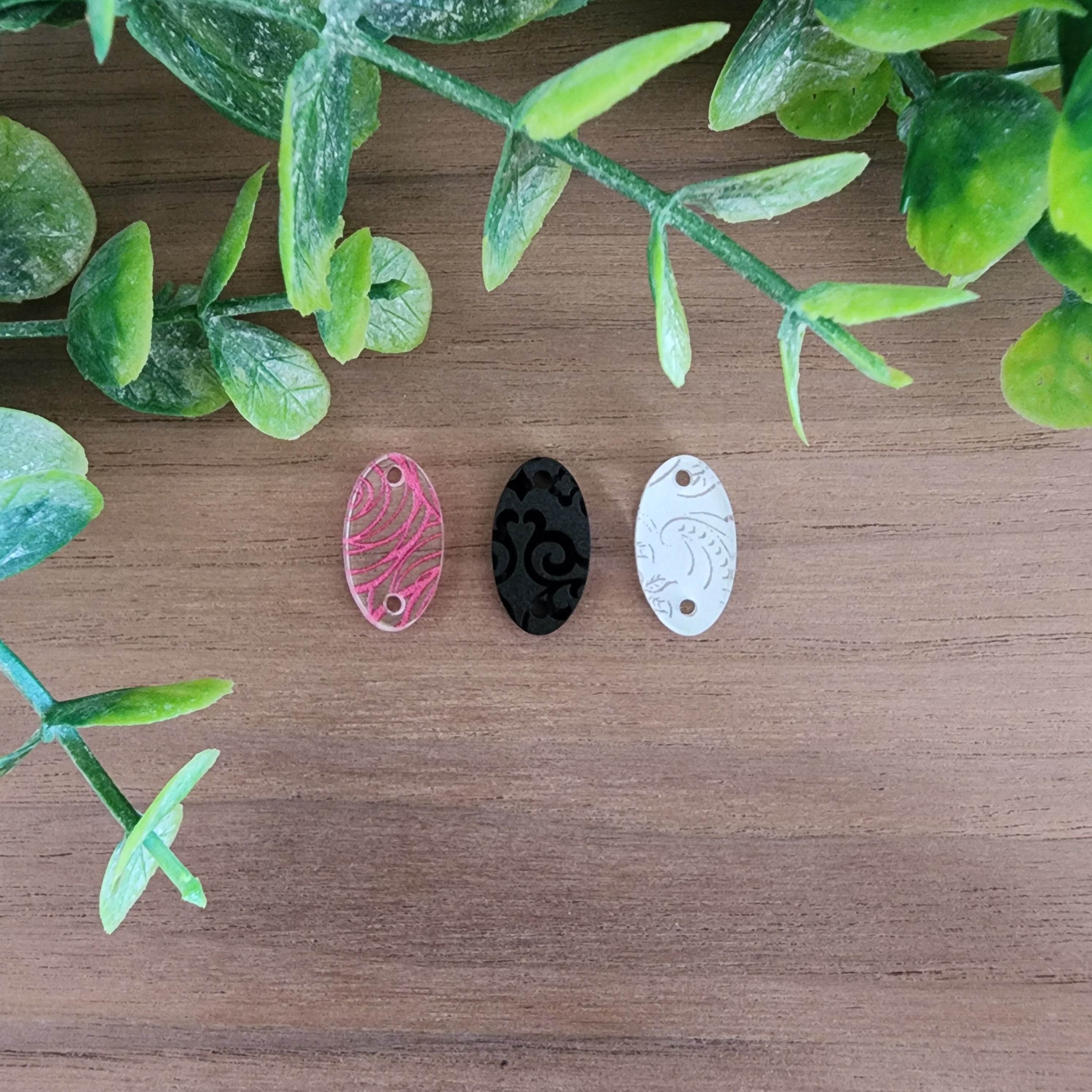 Patterned Acrylic Oval Connectors – LilliBella Innovations