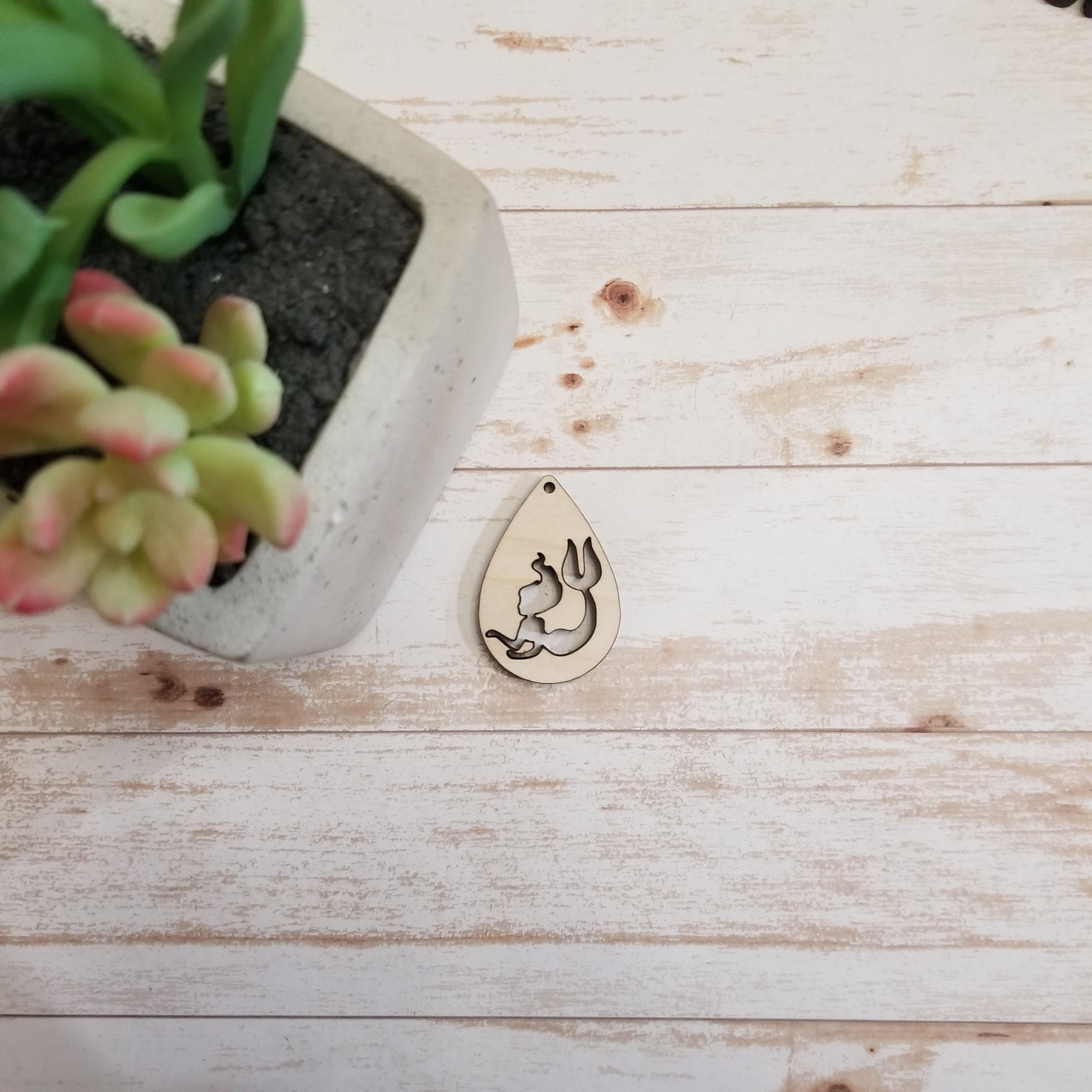 Mermaid Teardrop – LilliBella Innovations