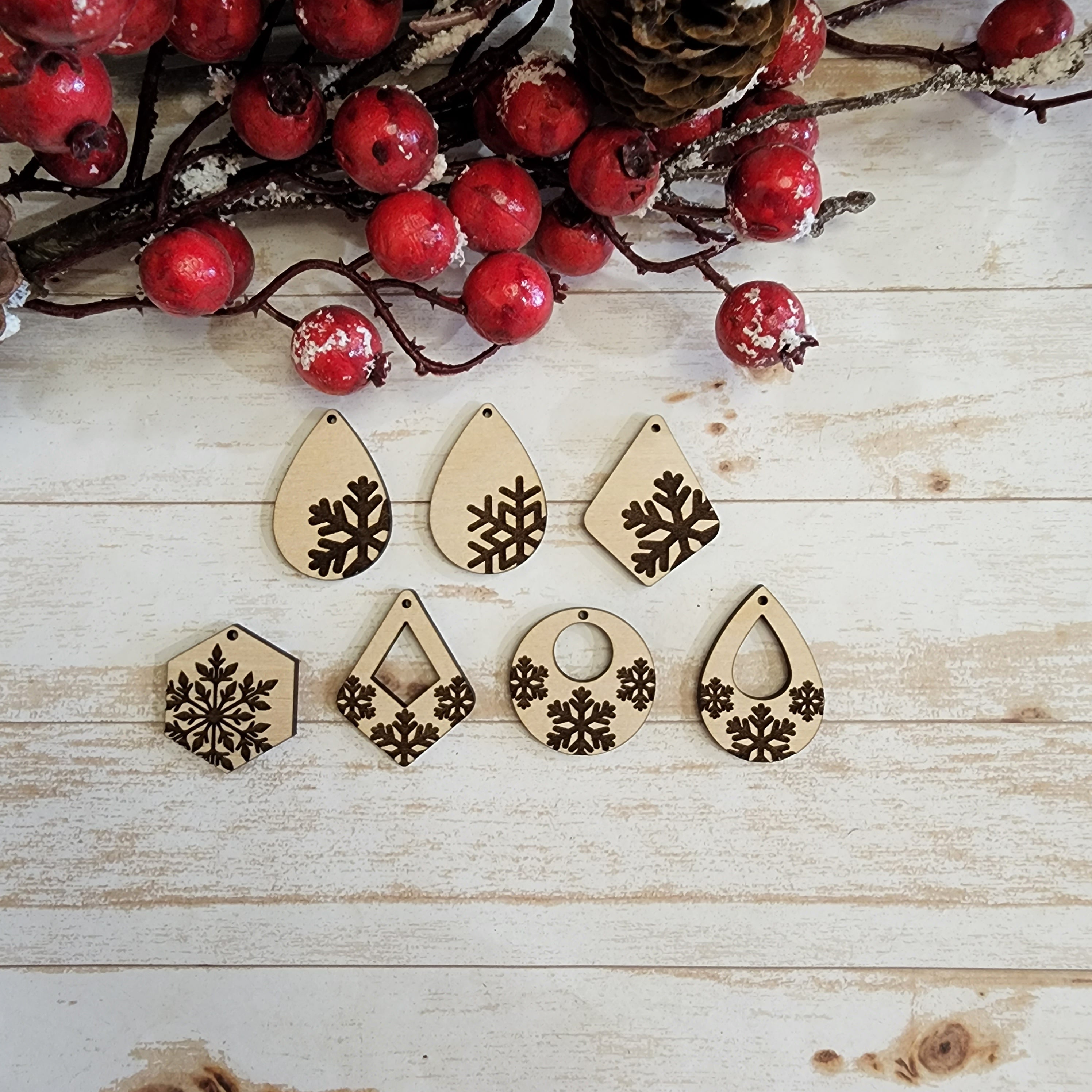 Christmas Snowflake Drops – LilliBella Innovations